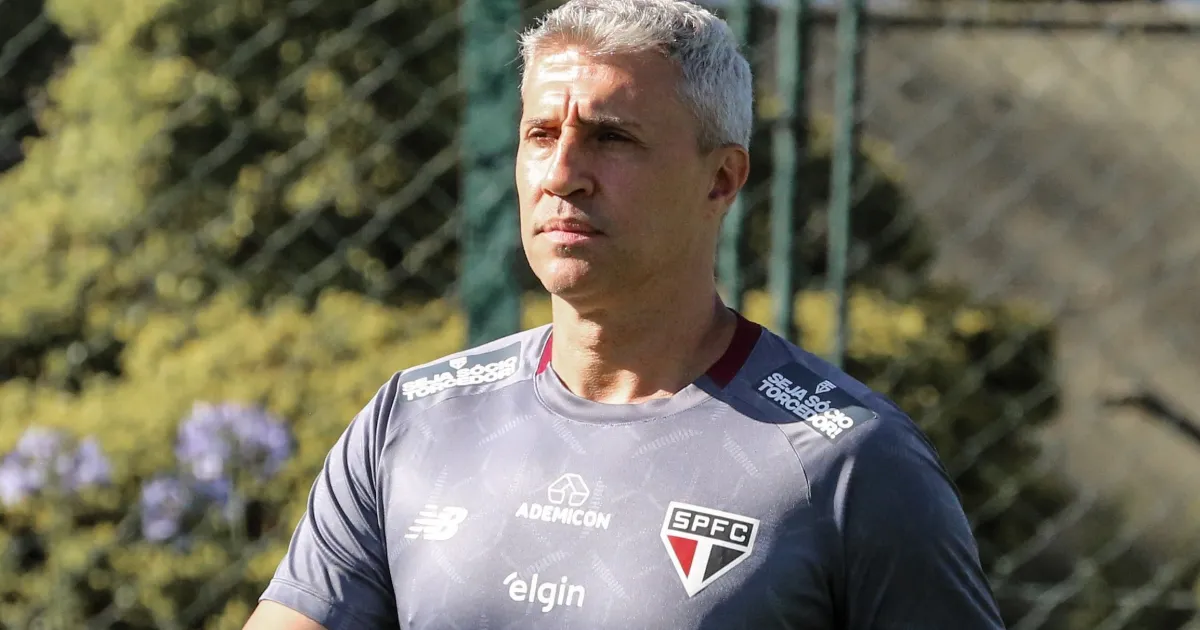 Em um Jogo Perigoso: Crespo Lança Defesa Contra Crise em São Paulo, mas ...